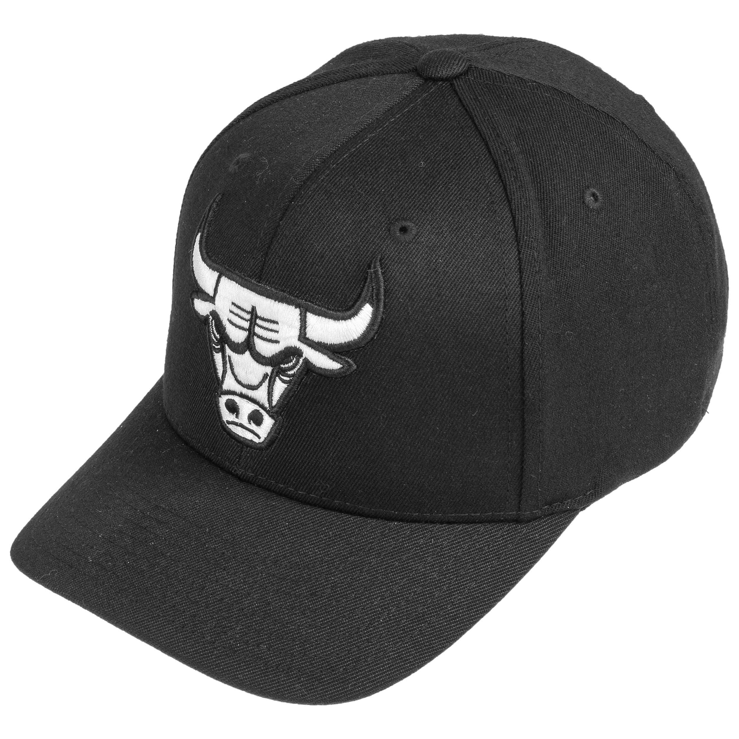 110 Flex Bulls Cap by Mitchell & Ness - 28,95