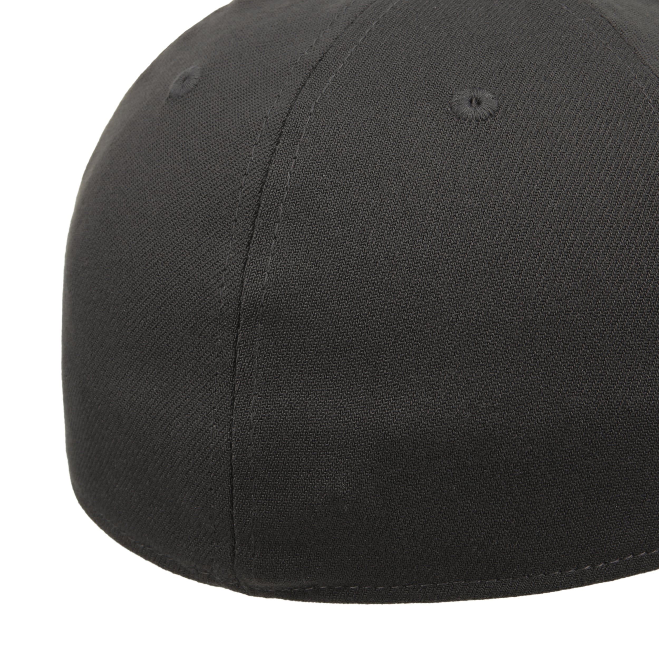 39Thirty Blank Baseball Cap by New Era - 24,95