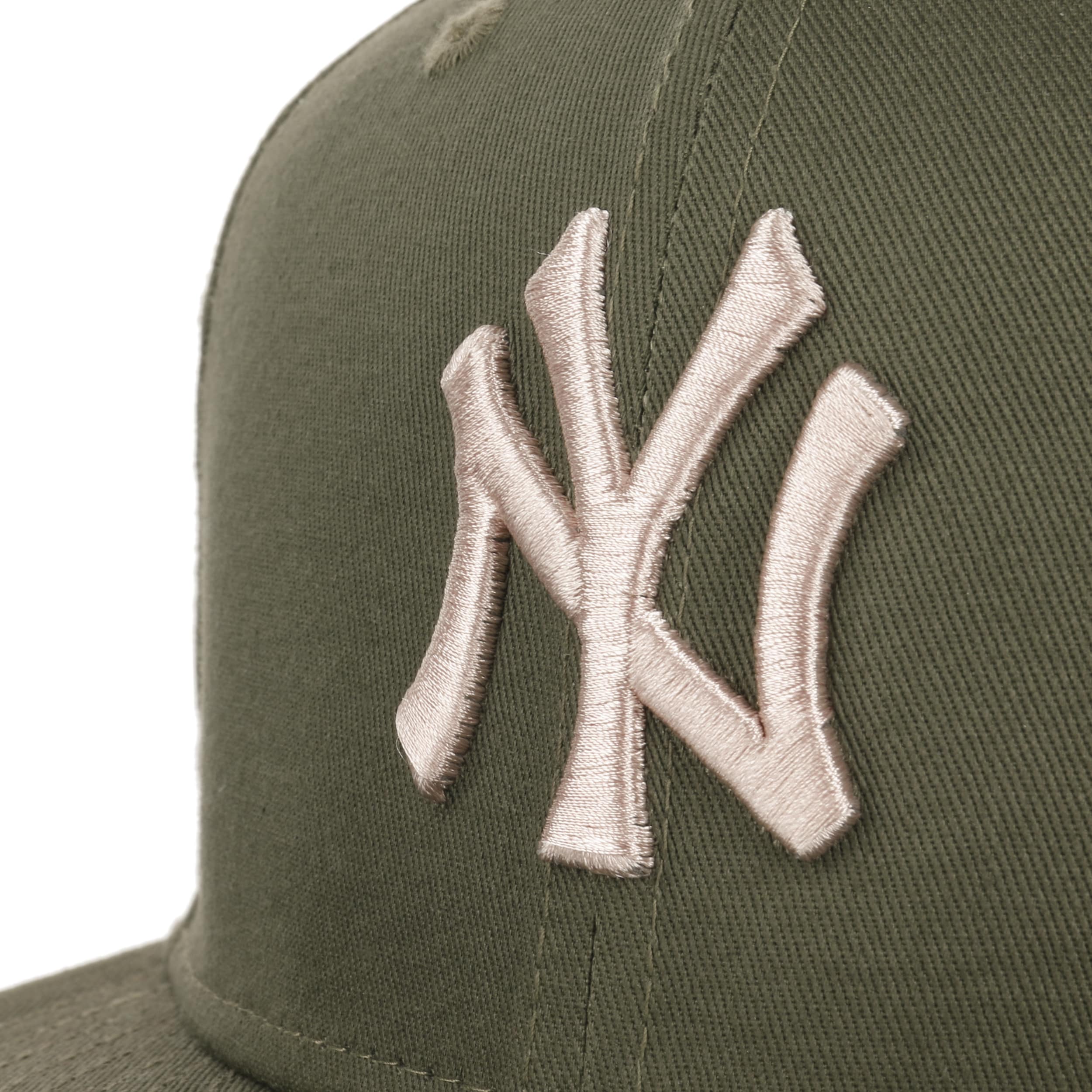 9Fifty Side Patch Yankees Cap by New Era - 46,95