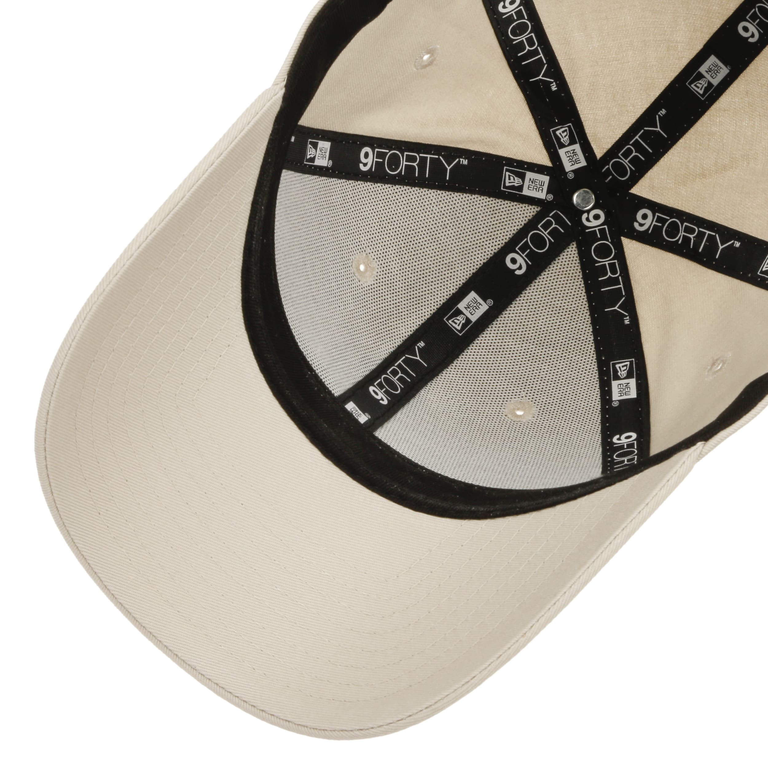 9Forty Female Flower Yankees Cap by New Era - 32,95