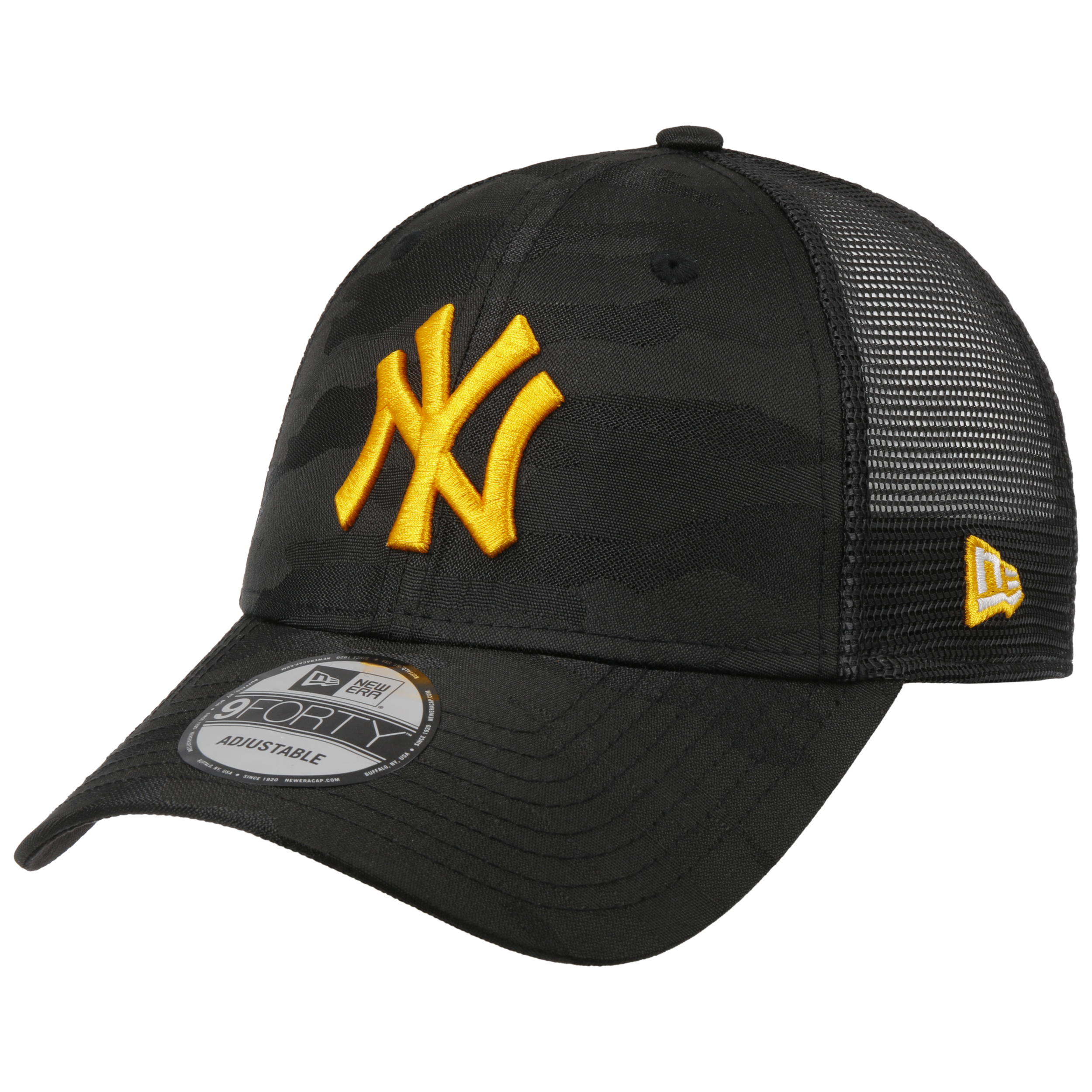 9Forty Homefield Yankees Trucker Cap by New Era - 35,95