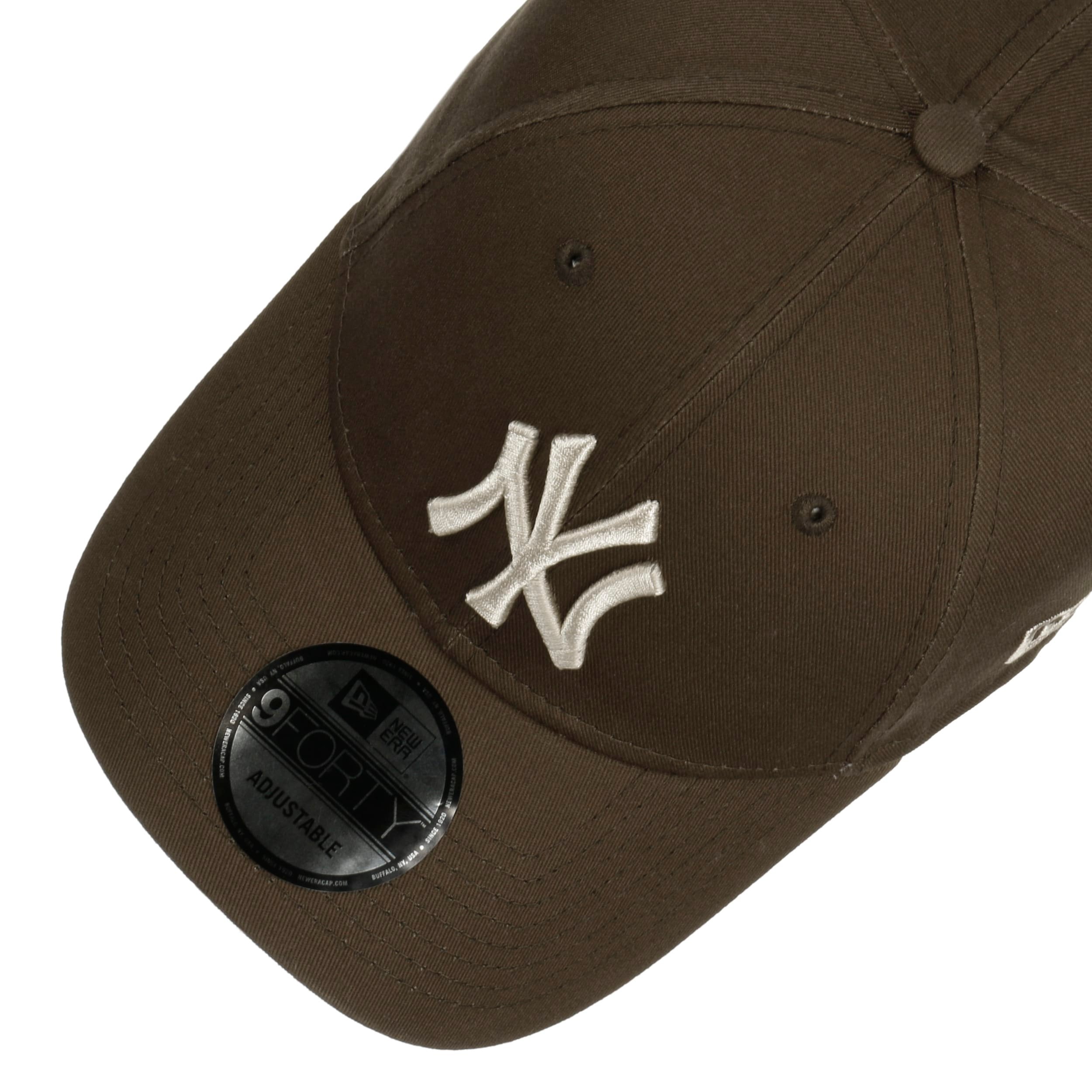 9Forty MLB Essential Yankees Cap by New Era - 32,95