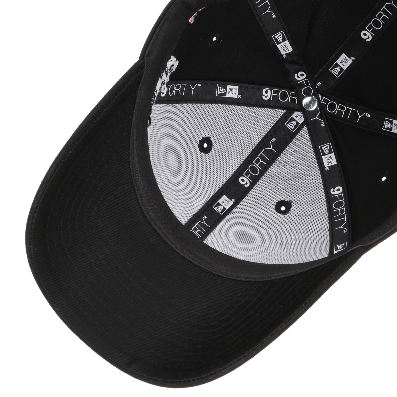 9Forty MLB KOI Fish Yankees Cap by New Era - 38,95