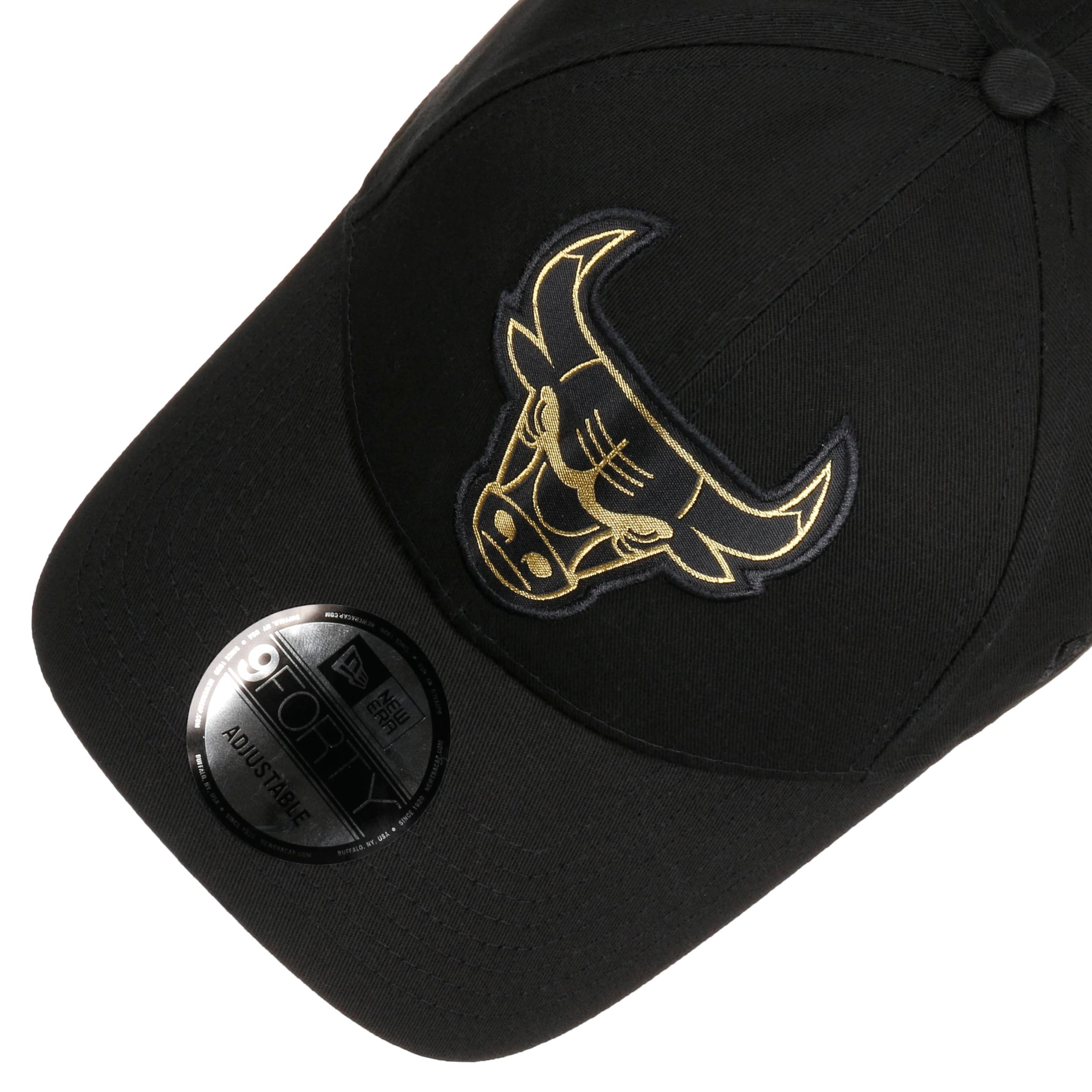 9Forty NBA Metallic Bulls Cap by New Era - 35,95