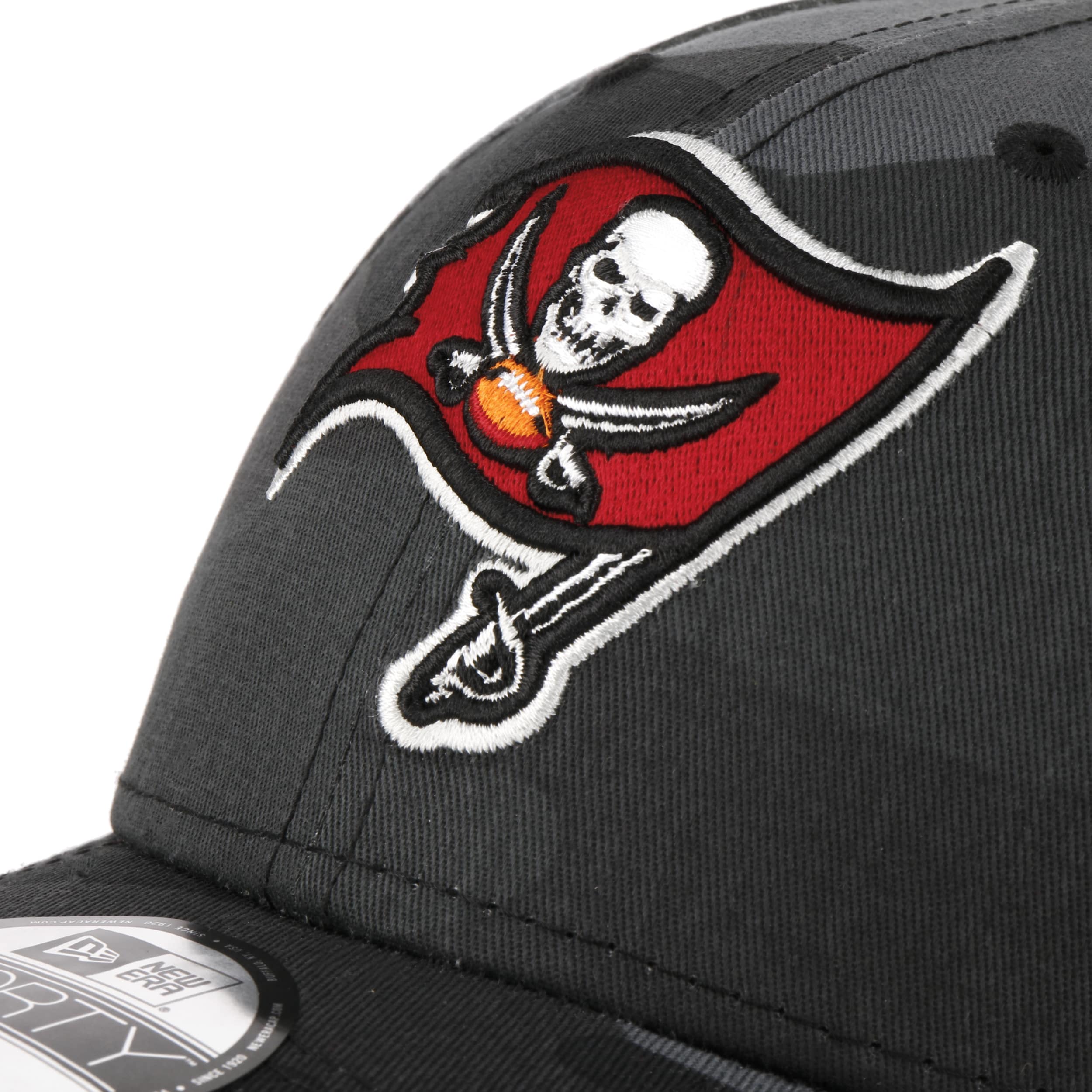 9Forty NFL Buccaneers Camo Cap by New Era - 32,95