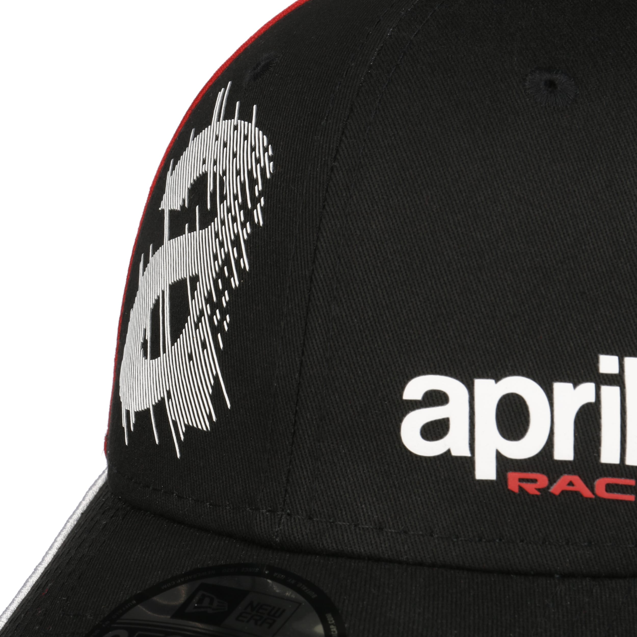 9Forty Seasonal Aprilia Cap by New Era - 38,95