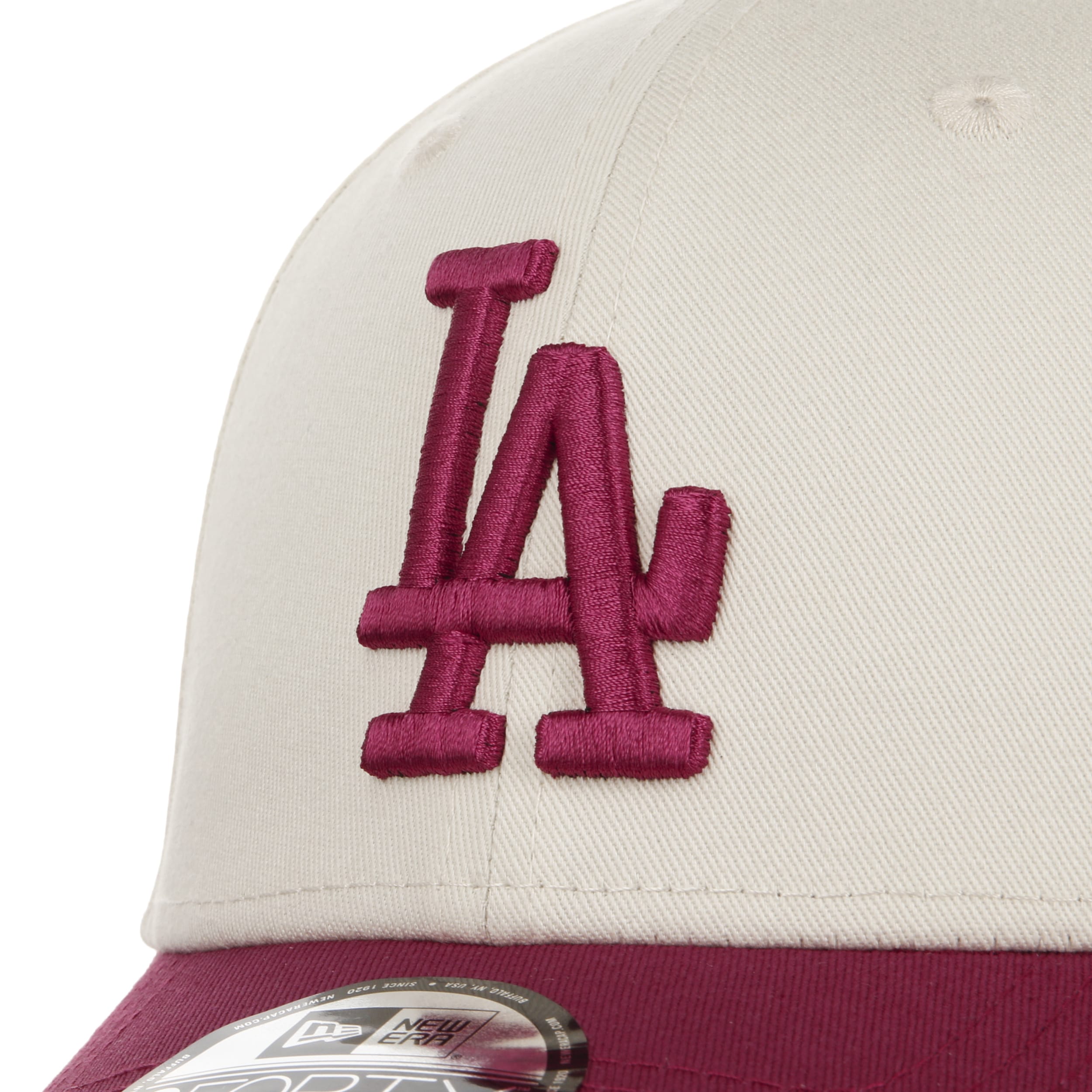 9Forty Side Script Dodgers Cap by New Era - 35,95