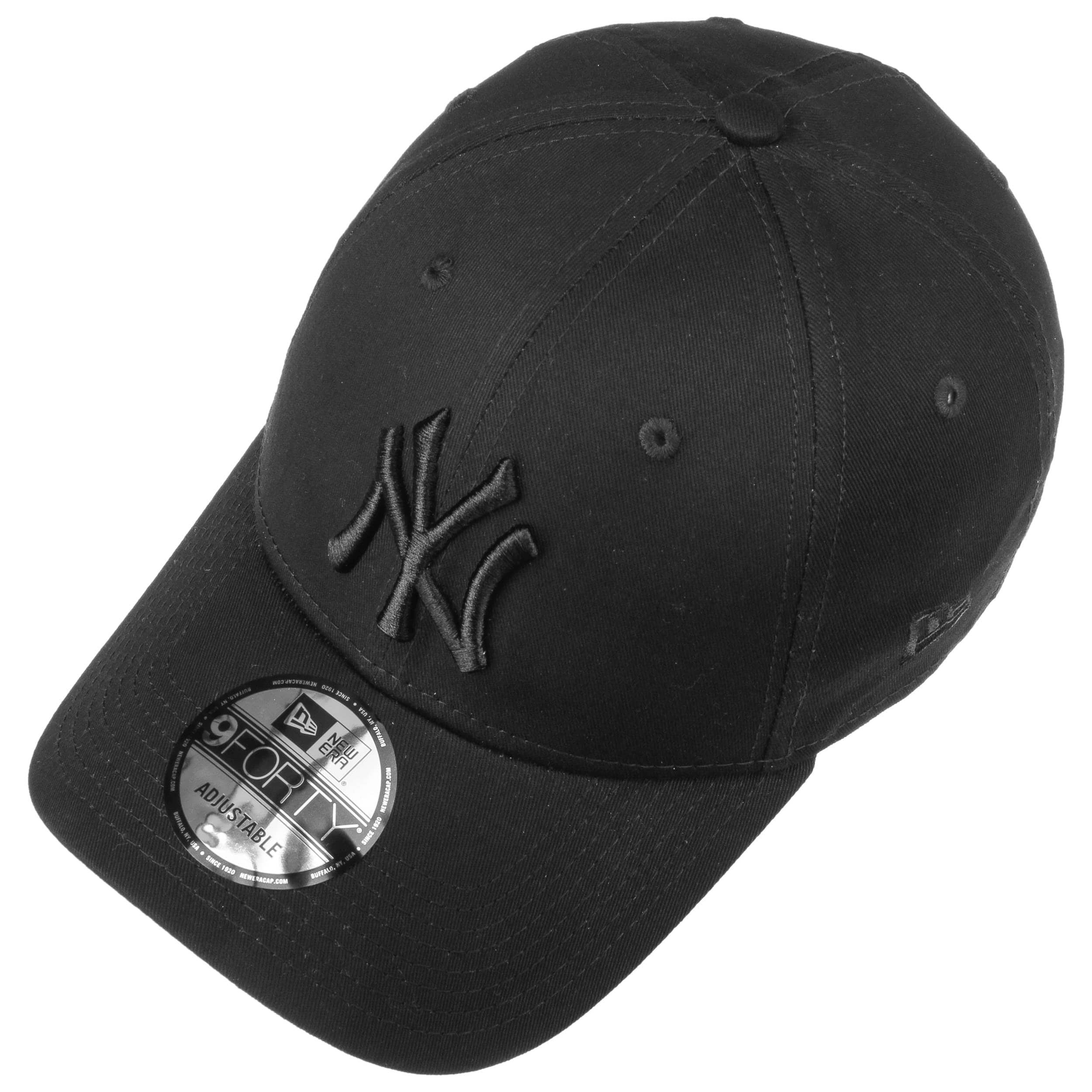 9Forty Snapback Yankees Cap by New Era - 26,95