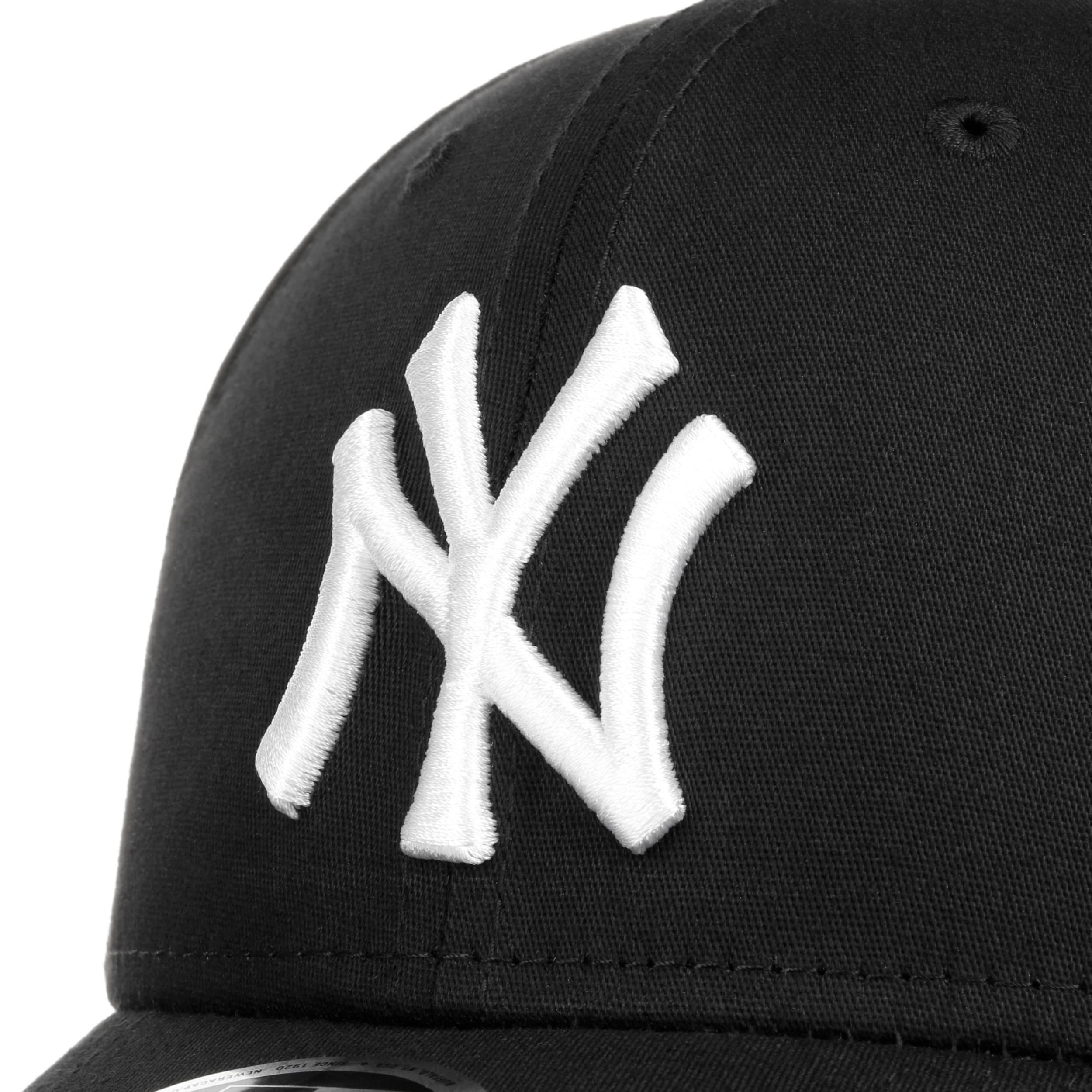9Forty Stretch Snap Yankees Cap by New Era --> Shop Hats, Beanies ...