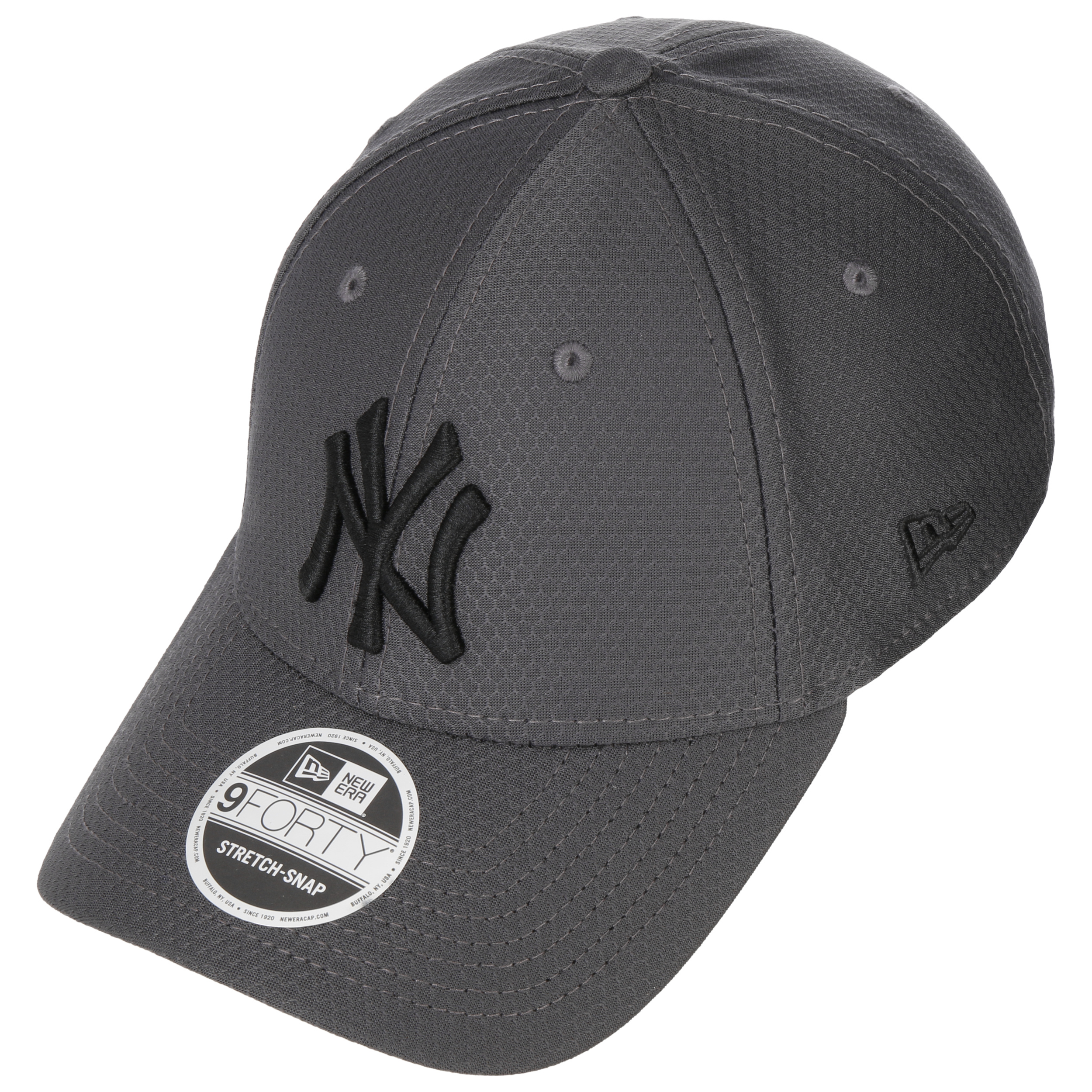 9Forty Tonal Snap Yankees Cap by New Era - 28,95