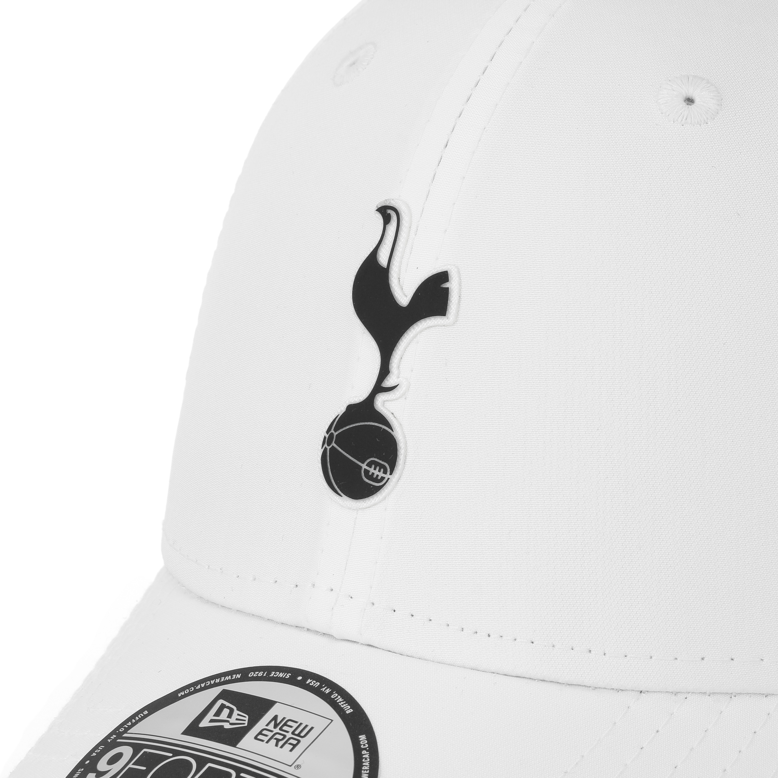 9Forty Tottenham Hotspurs Cap by New Era - 32,95