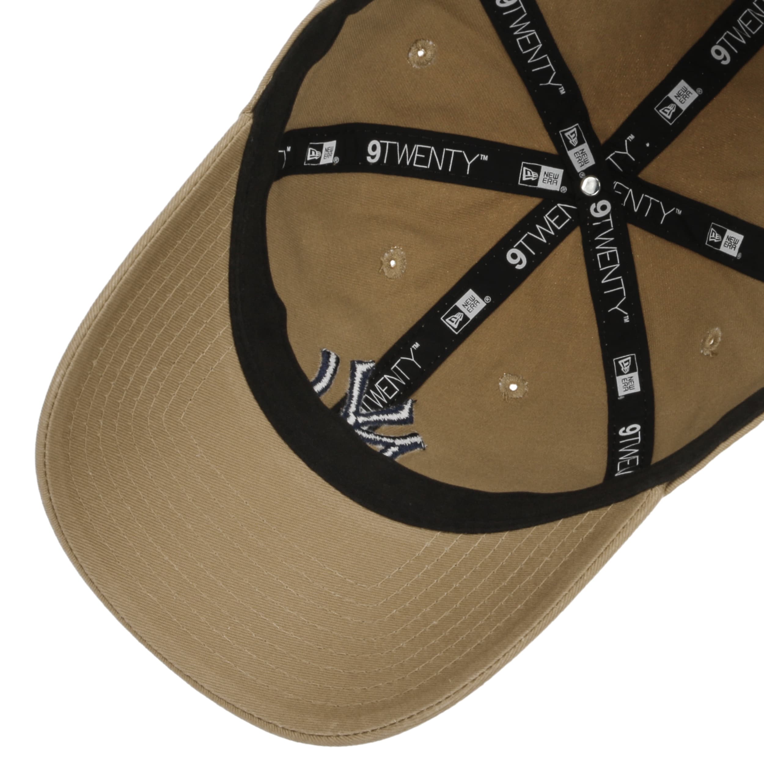 9Twenty Twotone Yankees Cap by New Era - 32,95