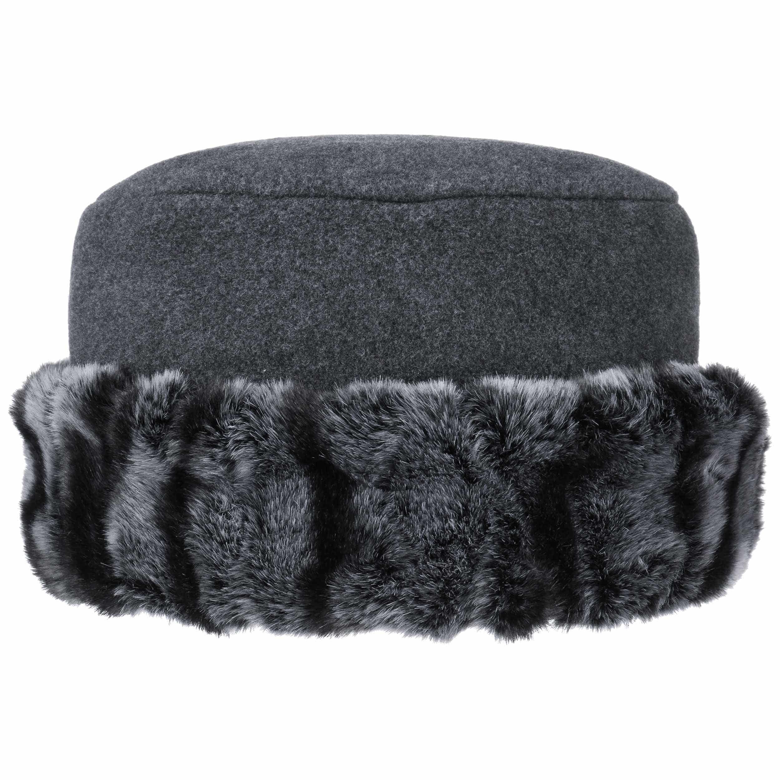Alexa Toque Faux Fur Hat by Gebeana - 53,95