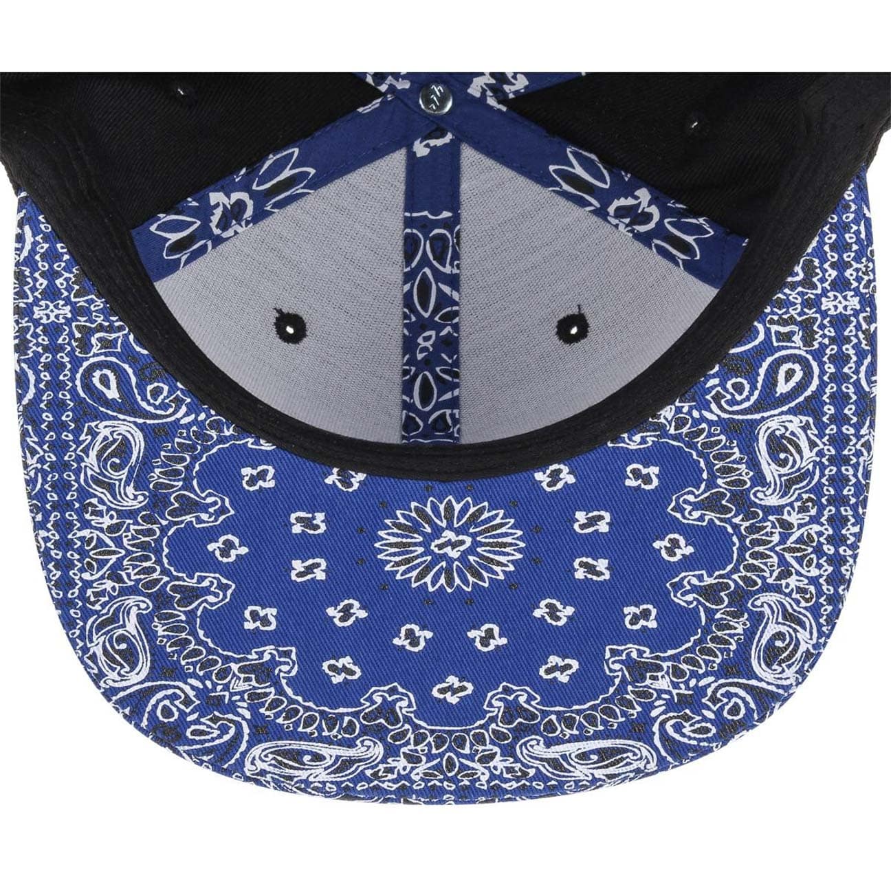 Bandana Snapback Cap --> Shop Hats, Beanies & Caps online Hatshopping