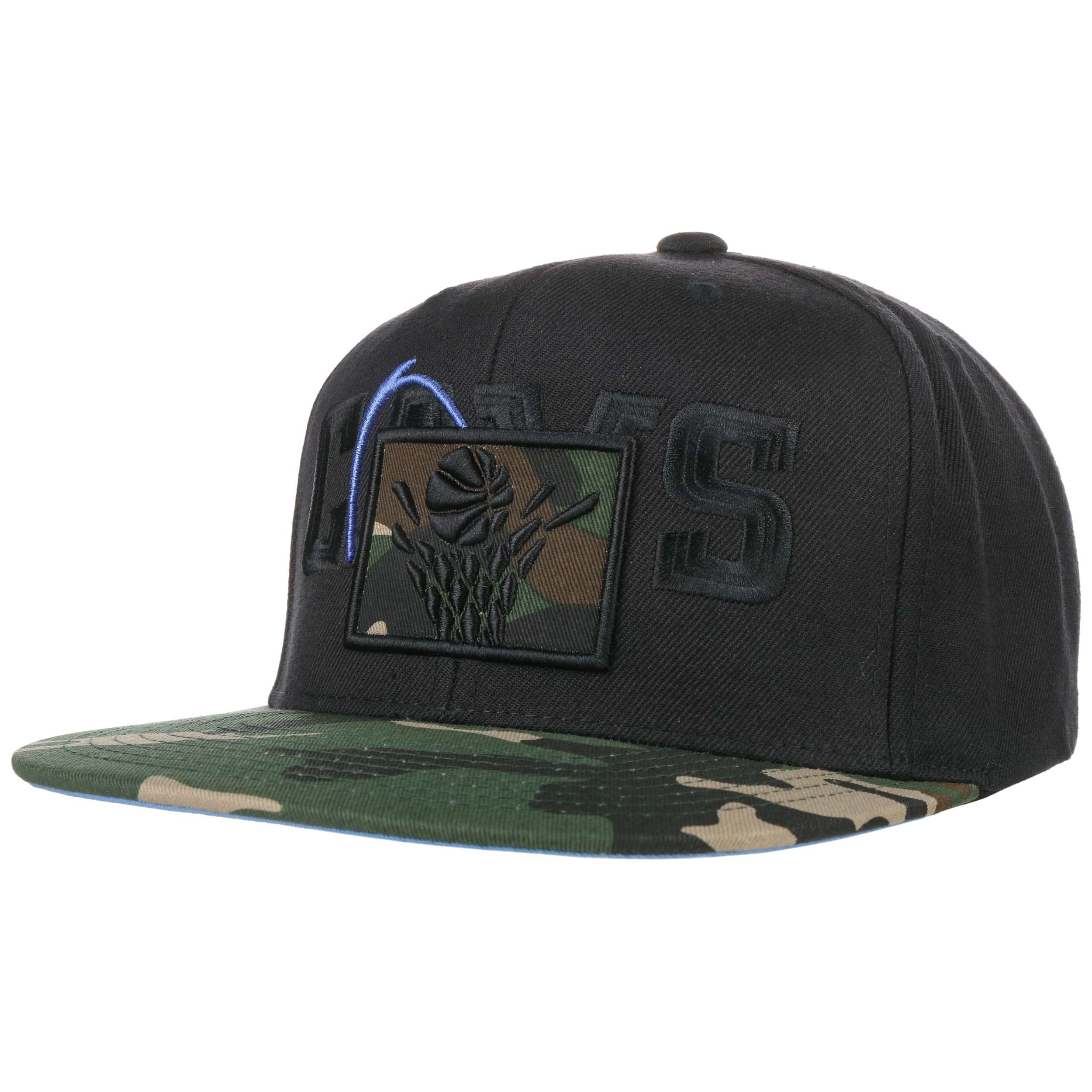 Blind Camo Cavs Cap by Mitchell & Ness - 28,95