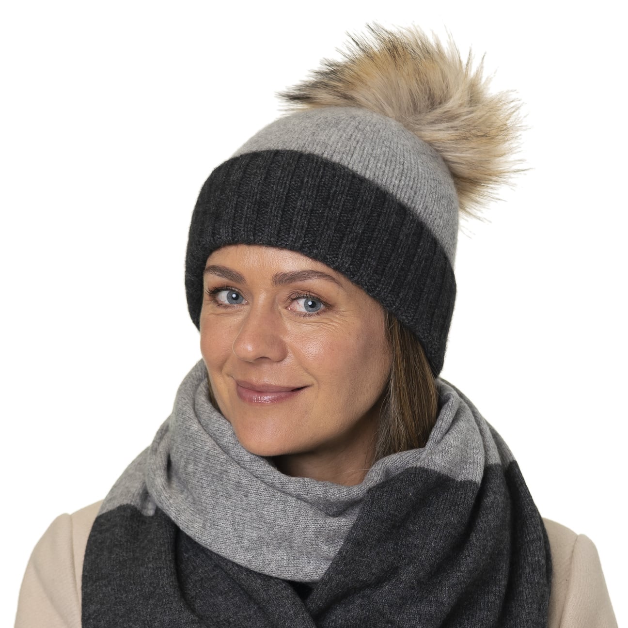 Brandon Beanie with Cuff by Lierys - 44,95