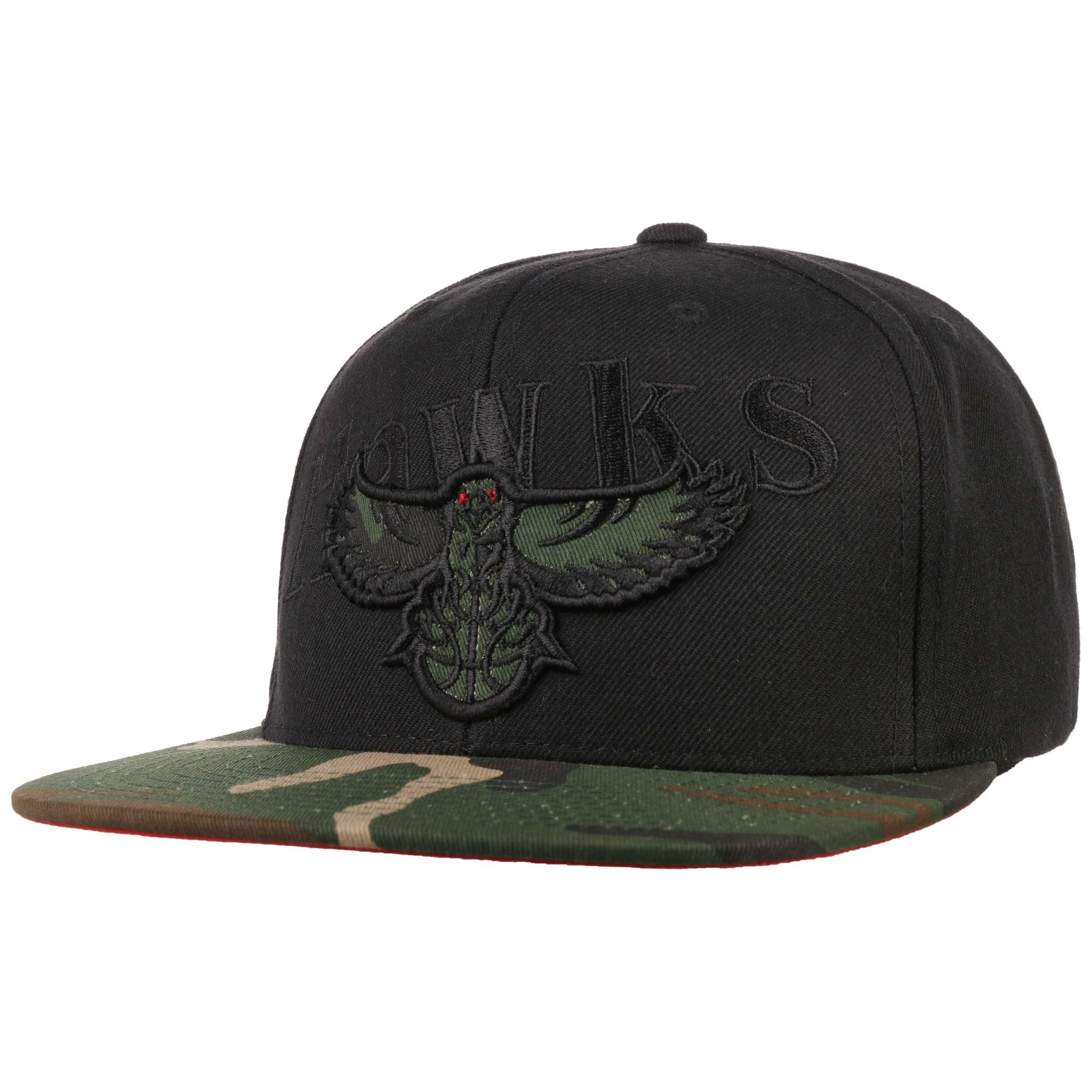Camo Brim Hawks Cap by Mitchell & Ness - 28,95