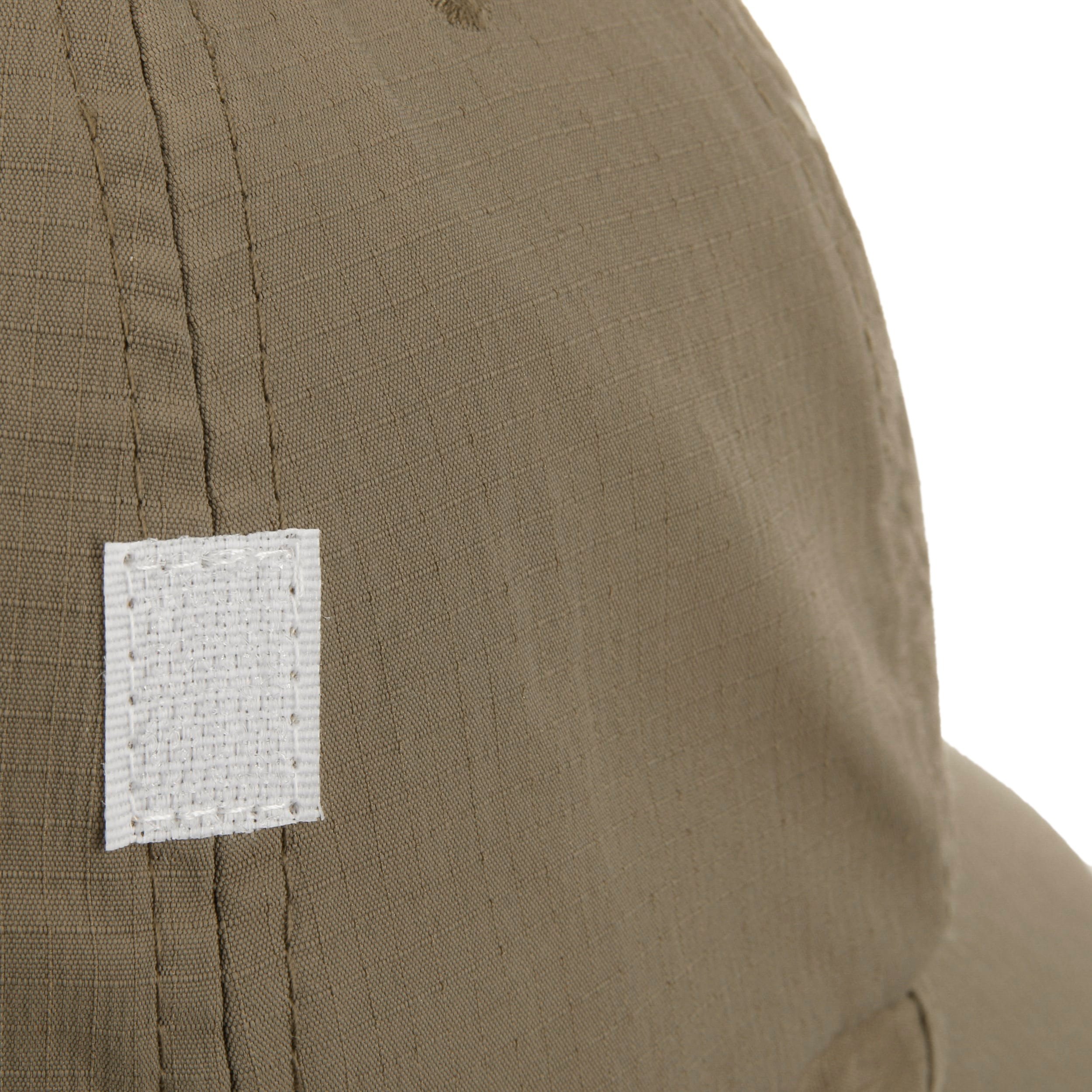 Cap with Neck Protection by Lipodo - 53,95