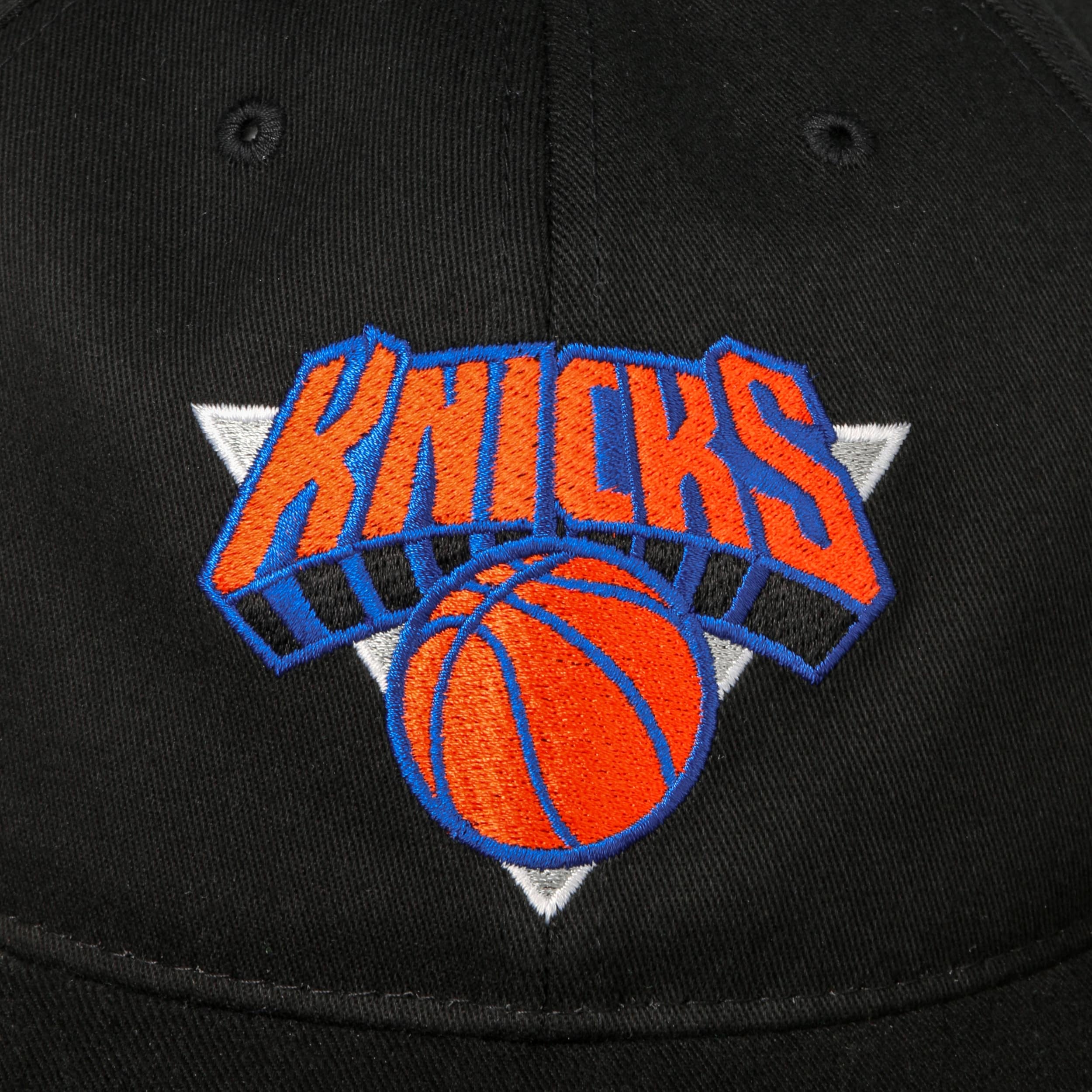 Deadstock Knicks Cap by Mitchell & Ness - 37,95