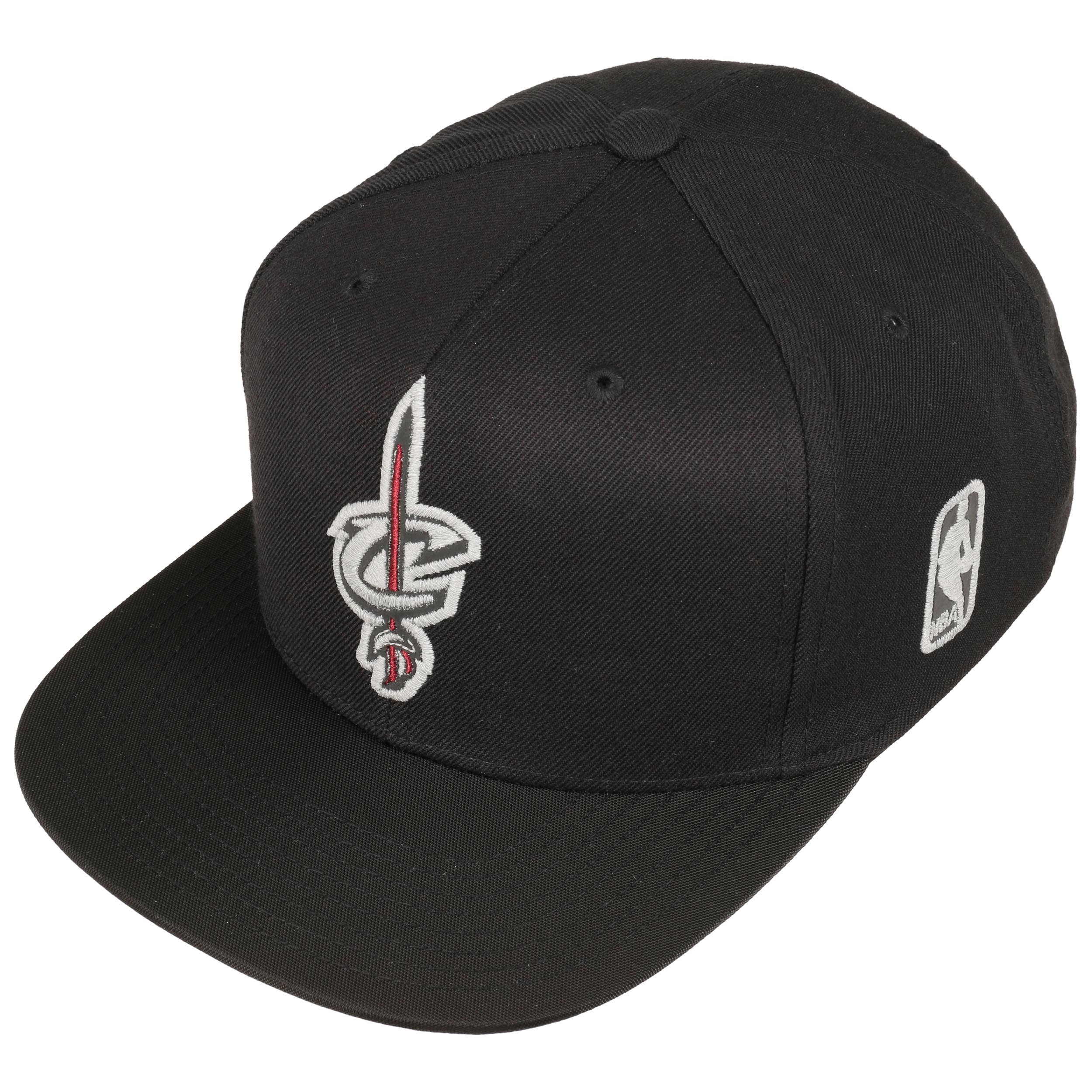 Double Reflect Cavs Cap by Mitchell & Ness - 31,95