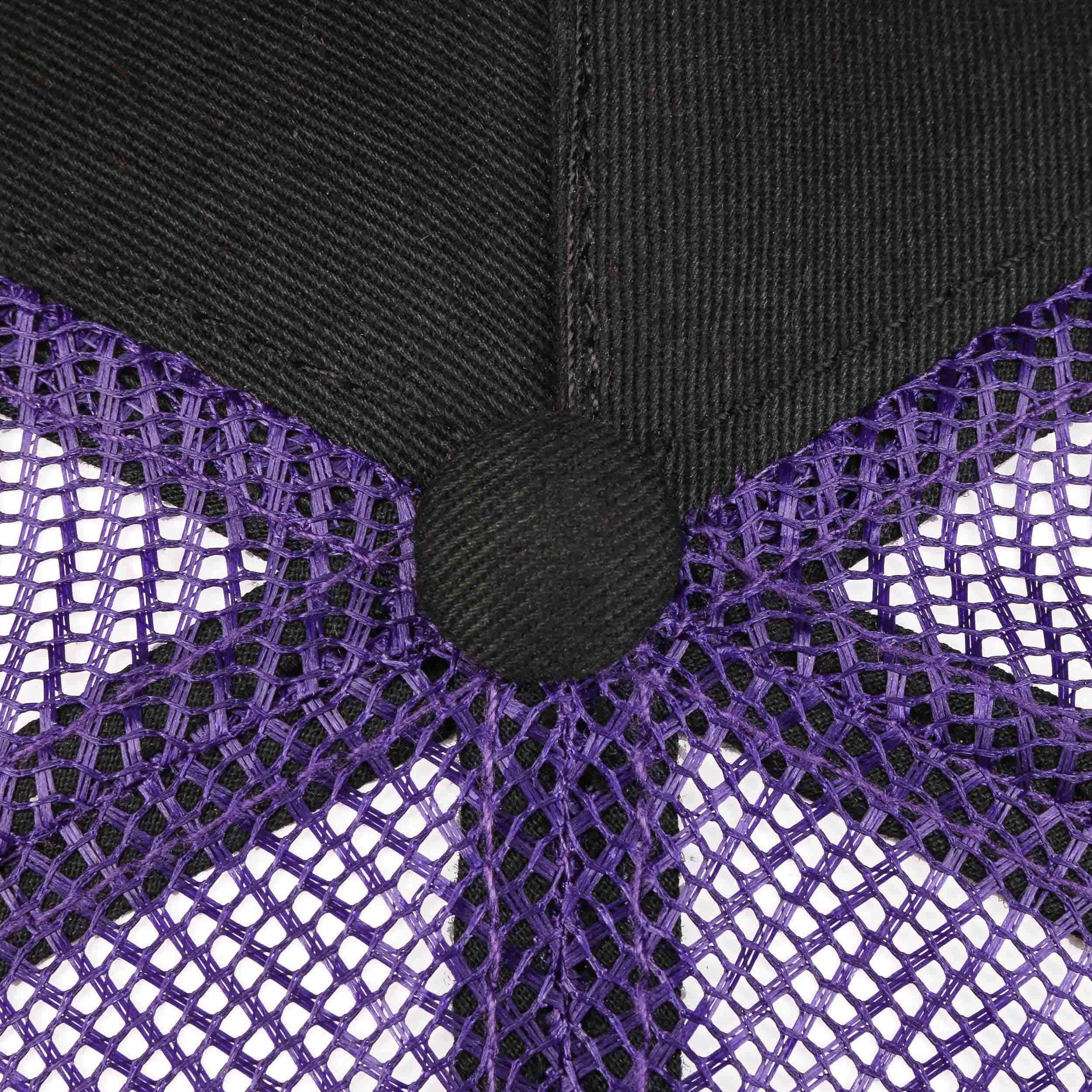 Dragon Ball Freeza Trucker Cap by Capslab - 37,95