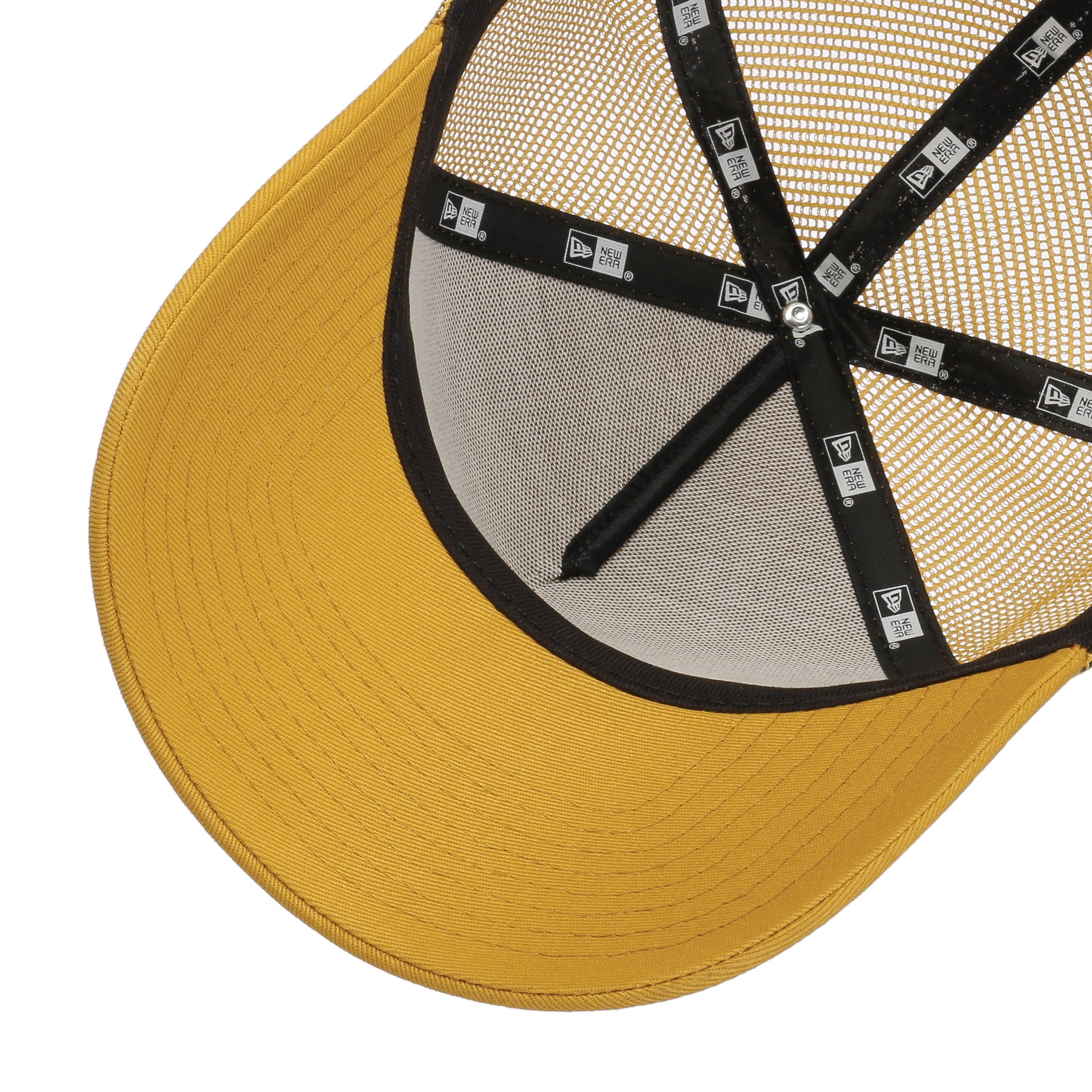 Essential Mono Yankees Trucker Cap by New Era --> Shop Hats, Beanies ...