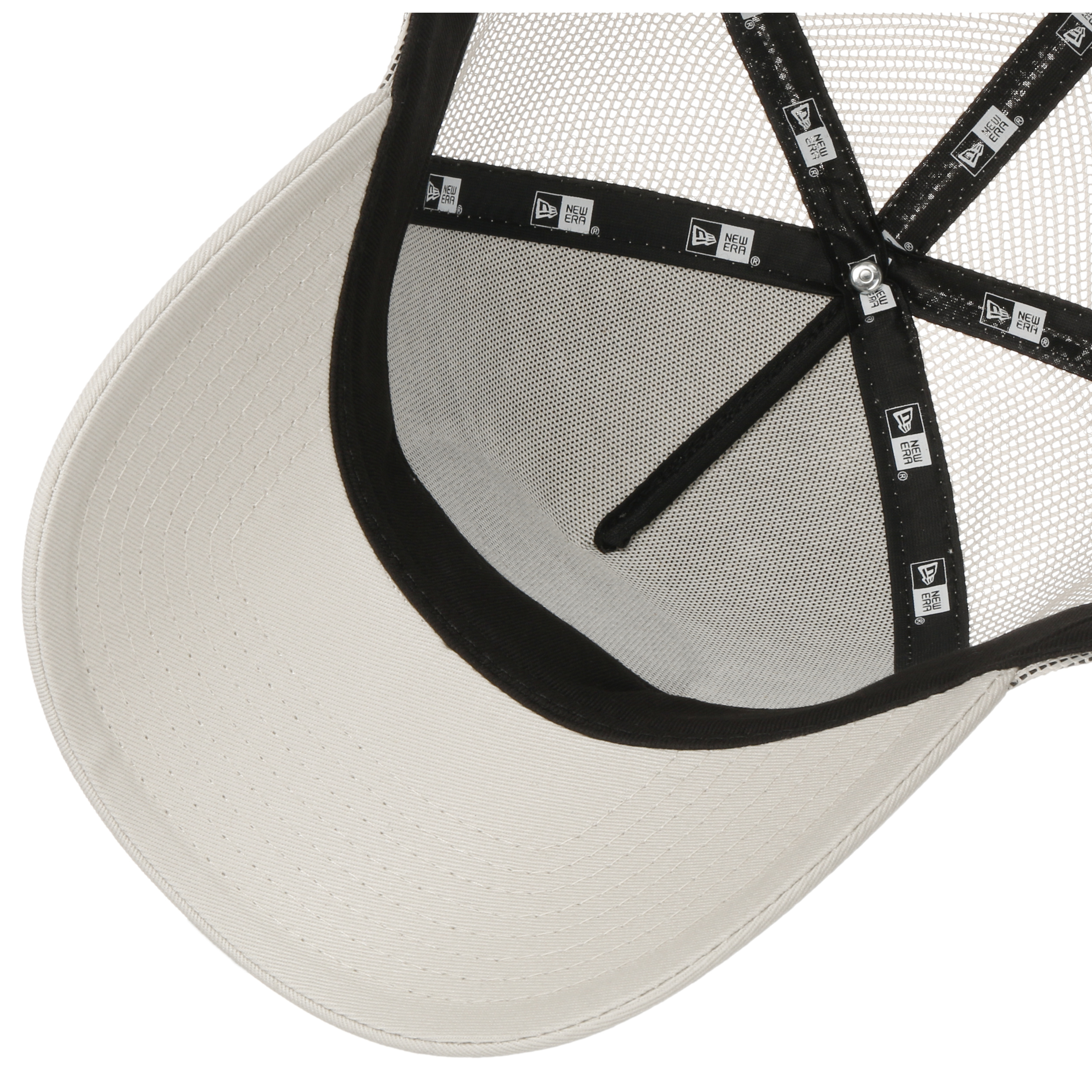 Explorer Patch Trucker Cap by New Era - 35,95