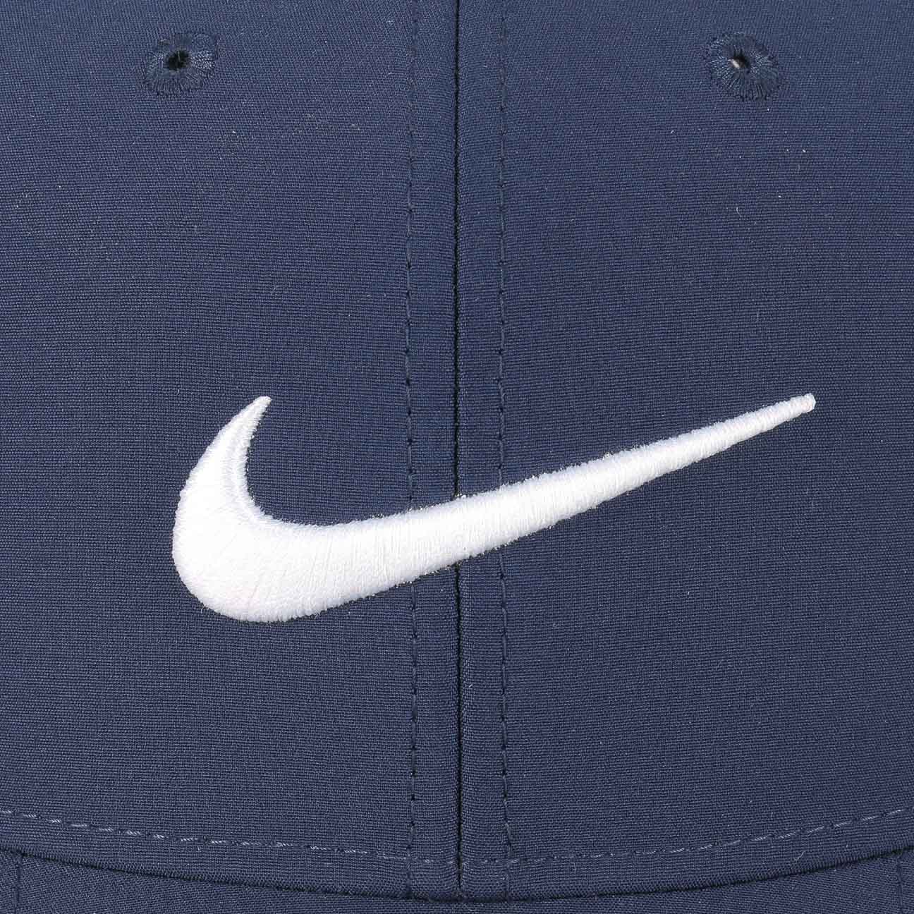 Legacy91 Uni Flexfit Mesh Cap by Nike - 37,95