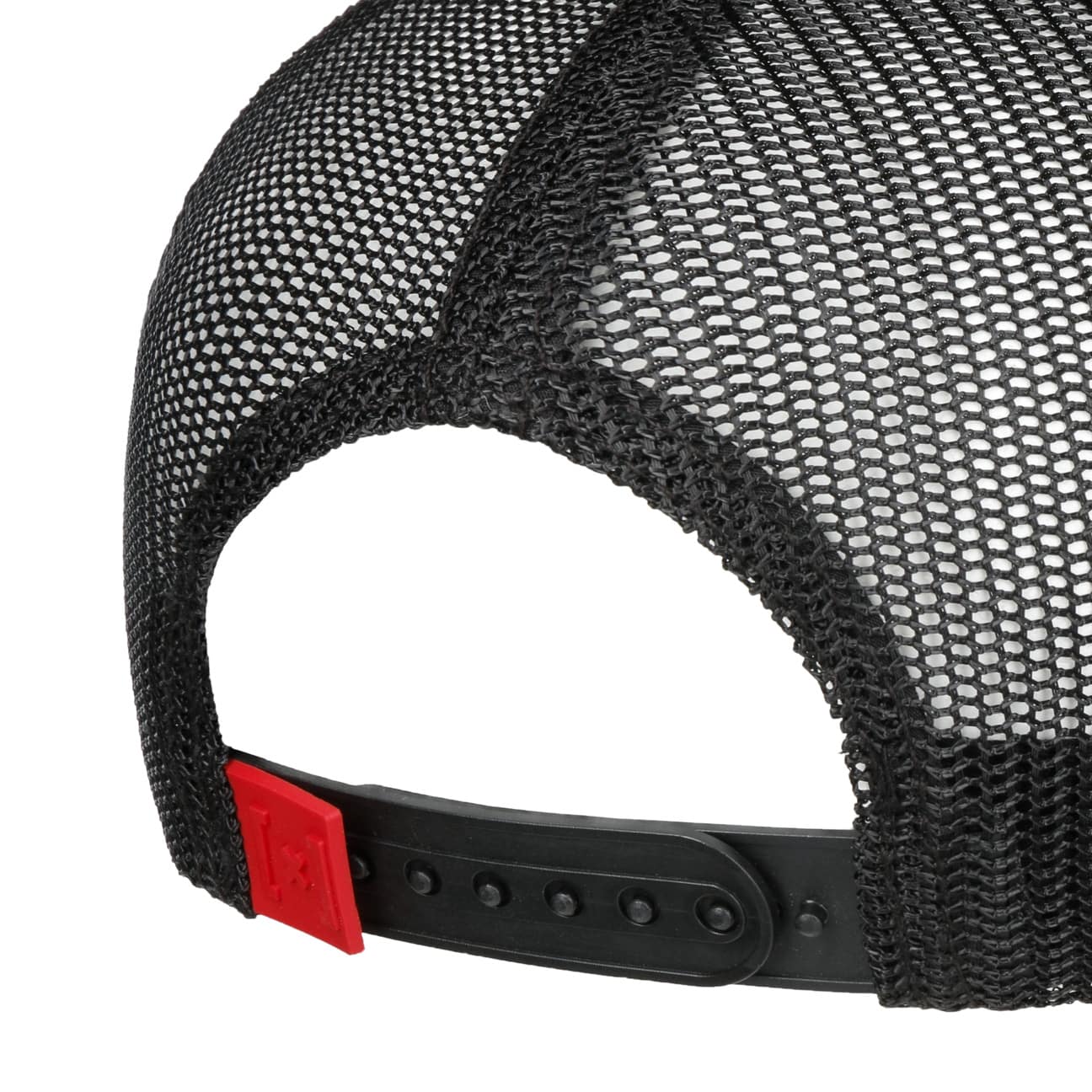 Luffy Trucker Cap by Capslab - 37,95