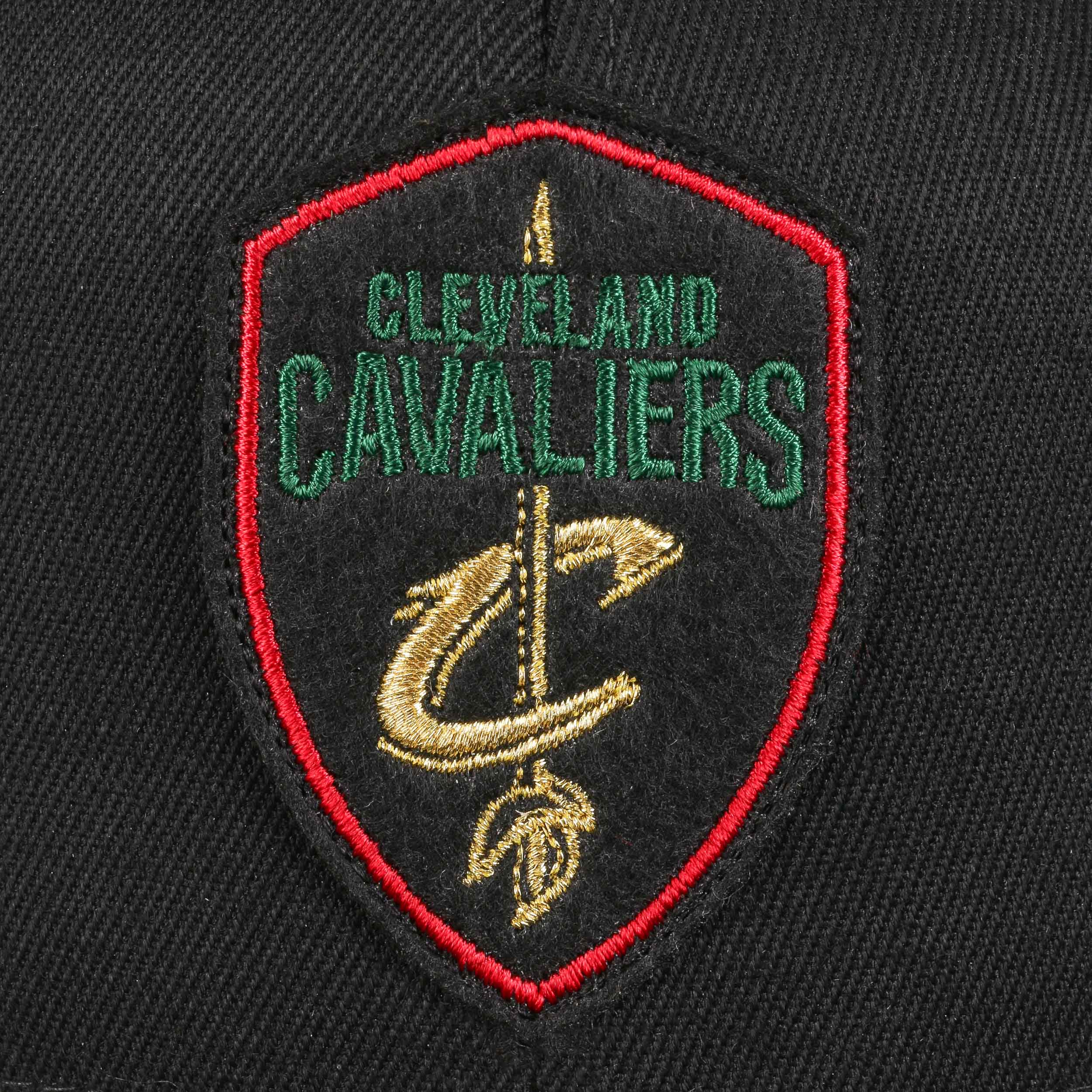Luxe 110 Cavs Cap by Mitchell & Ness - 32,95