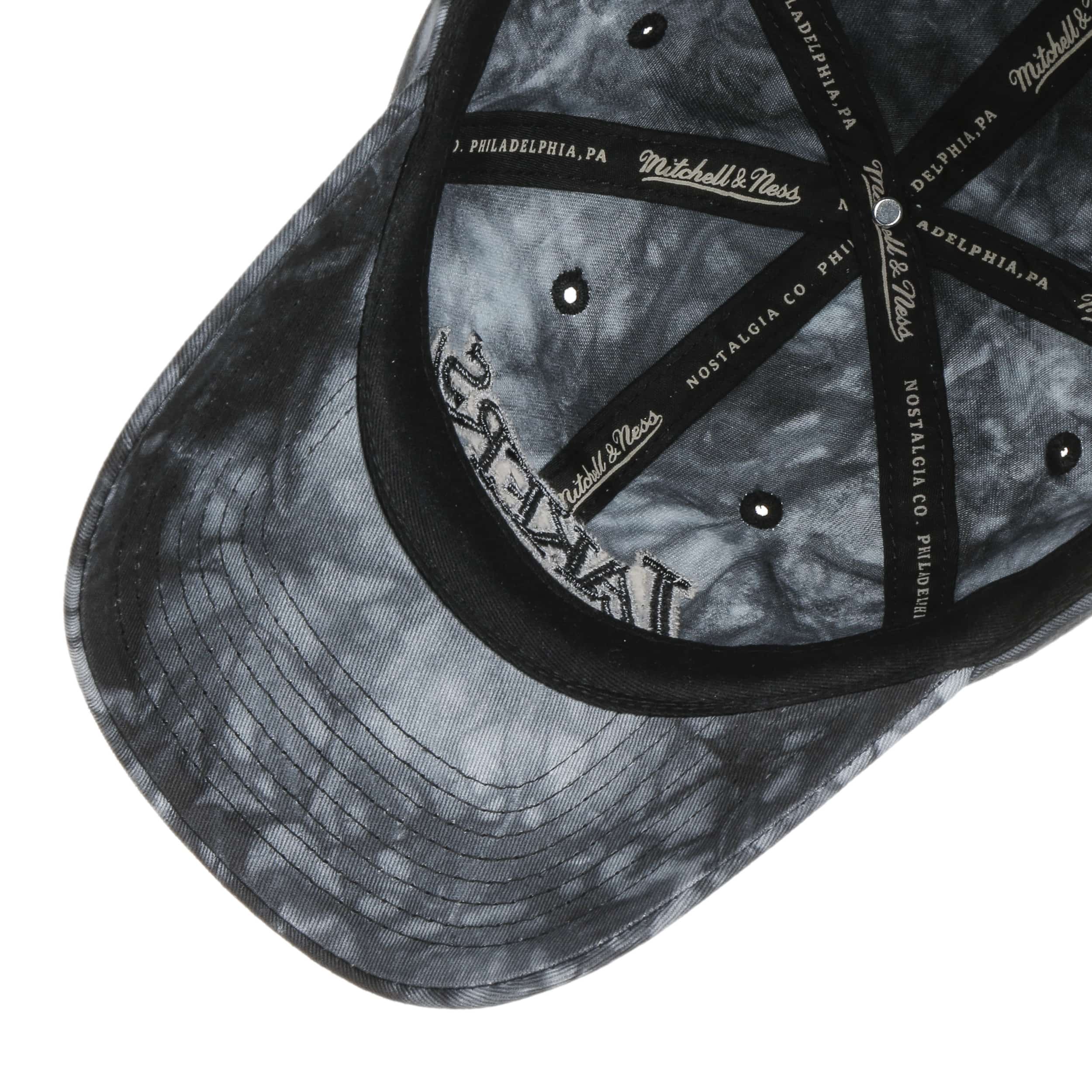 NBA Scrunch Tie Dye Lakers Cap by Mitchell & Ness - 35,95