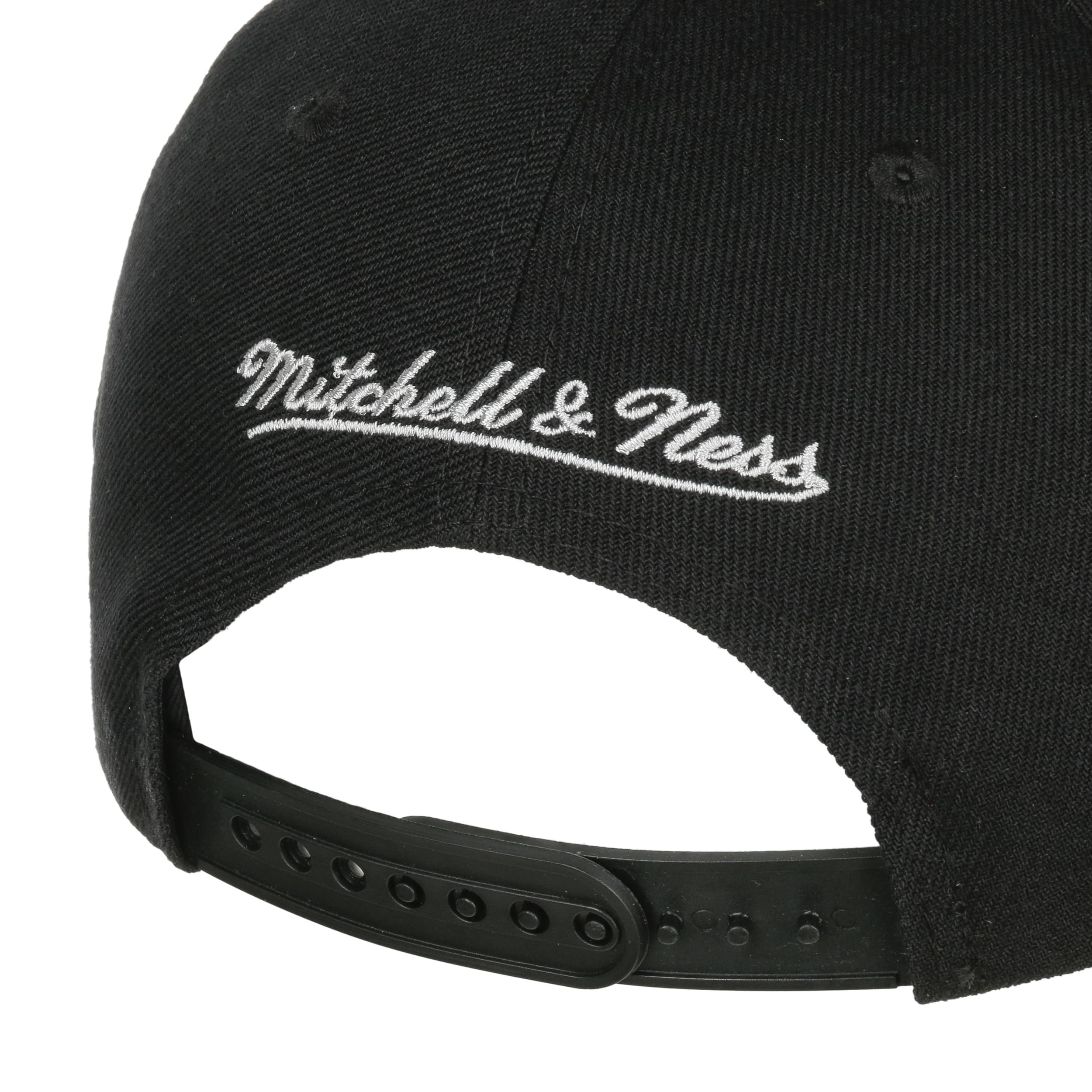 Patch Overload Nets Cap by Mitchell & Ness - 42,95