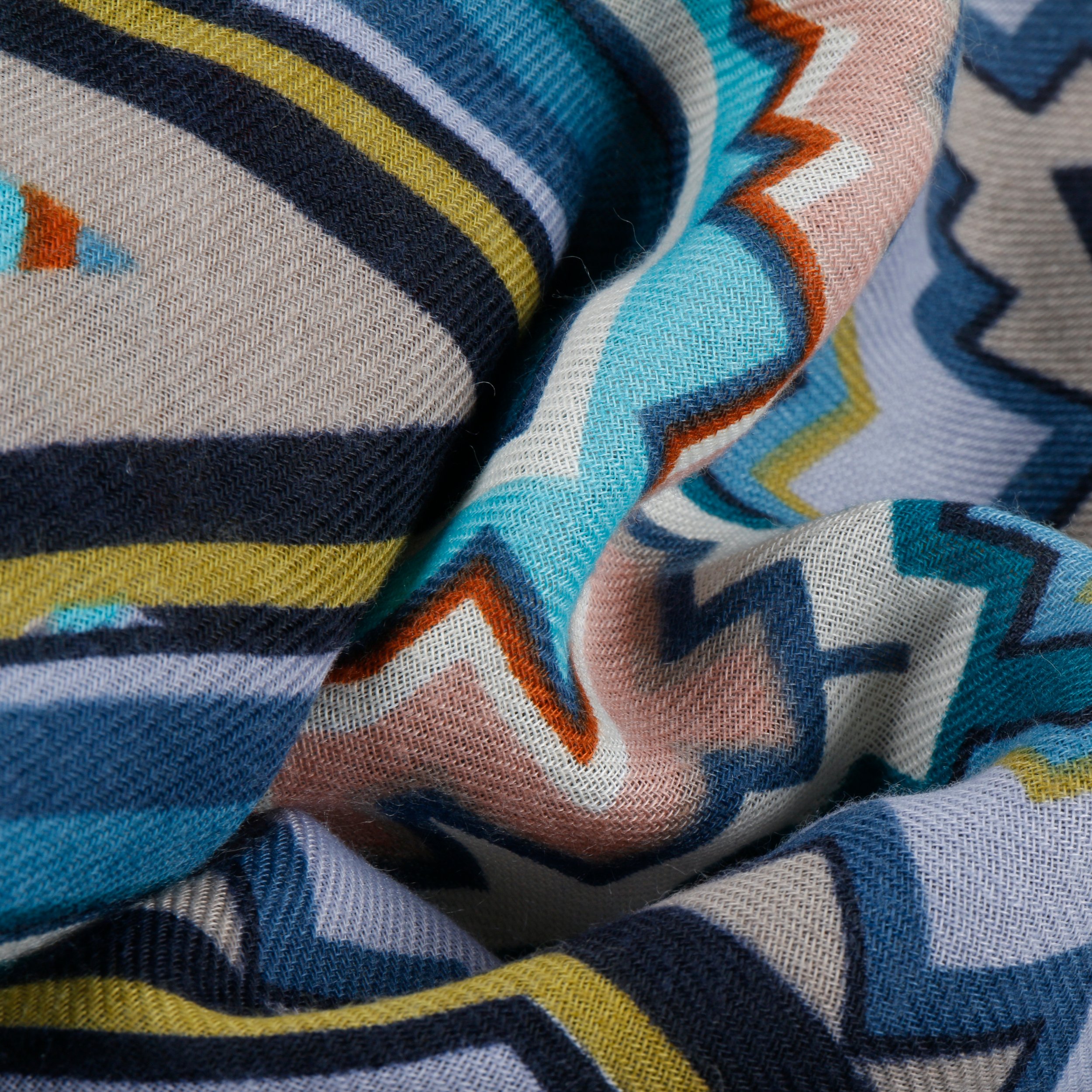 Pattern-Mix Scarf by Codello - 42,95