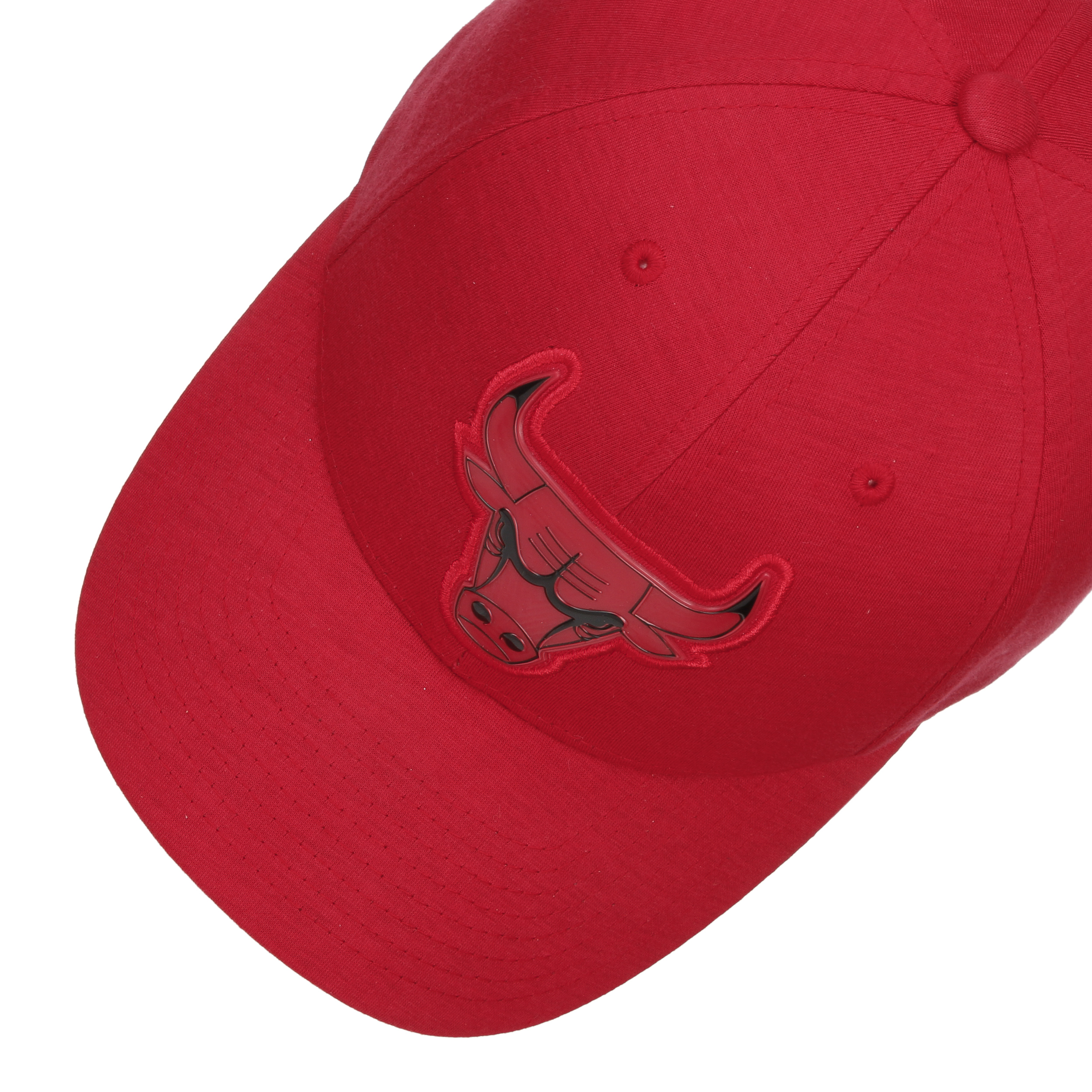 Prime Low Pro Snap Bulls Cap by Mitchell & Ness - 35,95