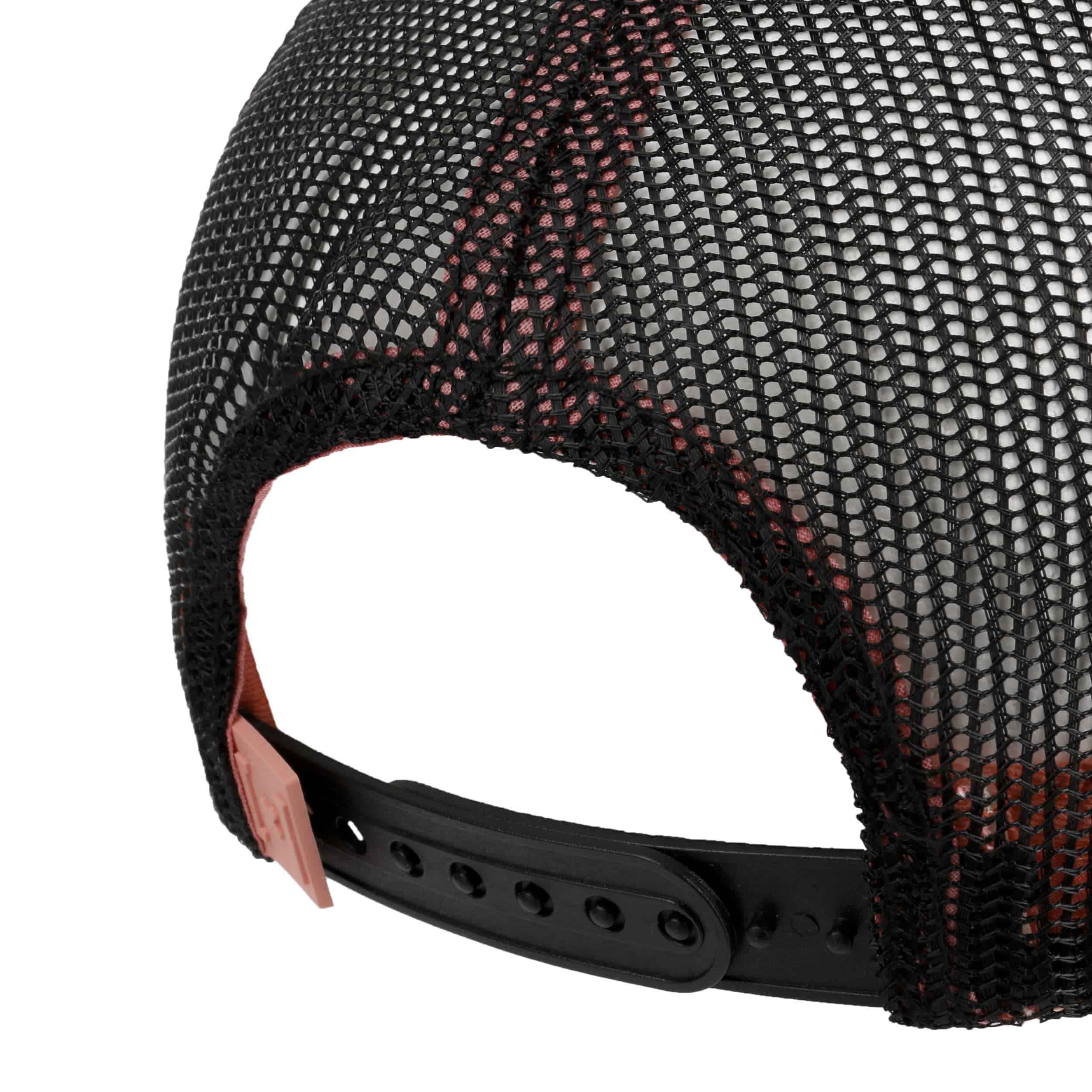 Skull Trucker Cap by Capslab - 37,95