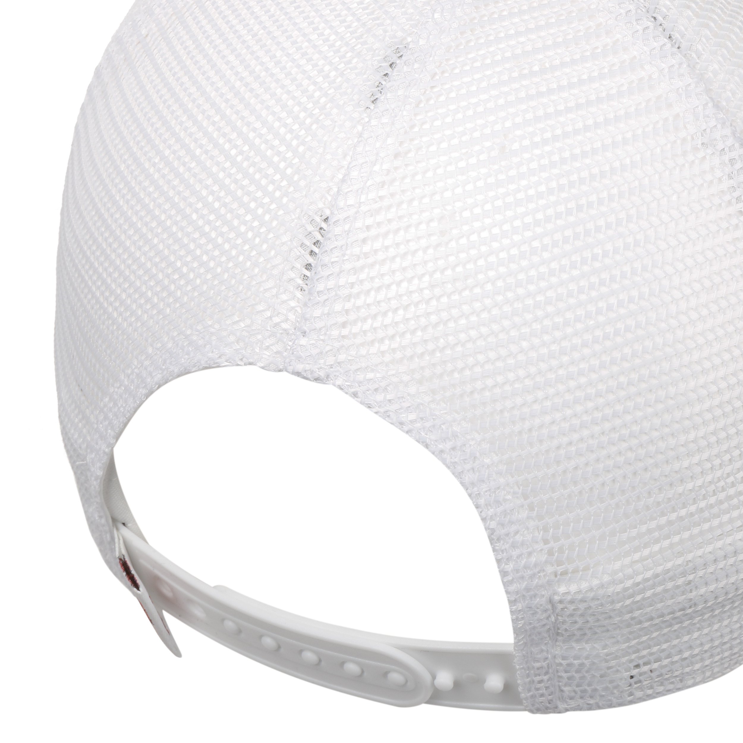 Tom & Jerry Trucker Cap by New Era - 29,95